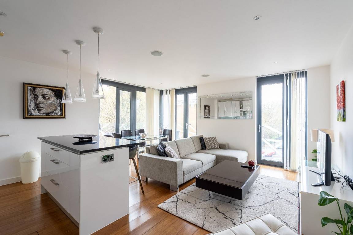 80 M² Apartamento ∙ 2 Quartos ∙ 4 Hóspedes - Londres