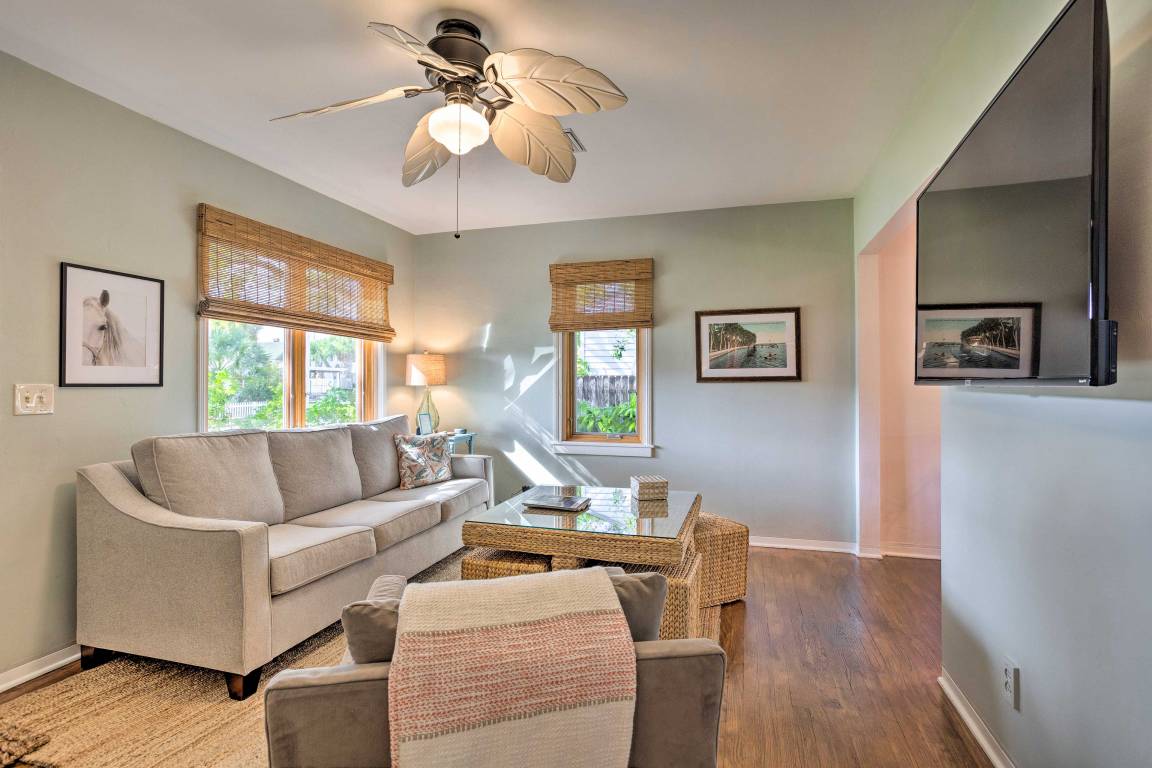 89 M² Cottage ∙ 2 Bedrooms ∙ 6 Guests - Lake Clarke Shores, FL