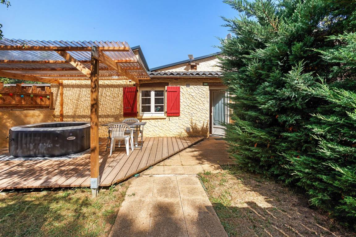 26 M² House ∙ 1 Bedroom ∙ 2 Guests - Domme