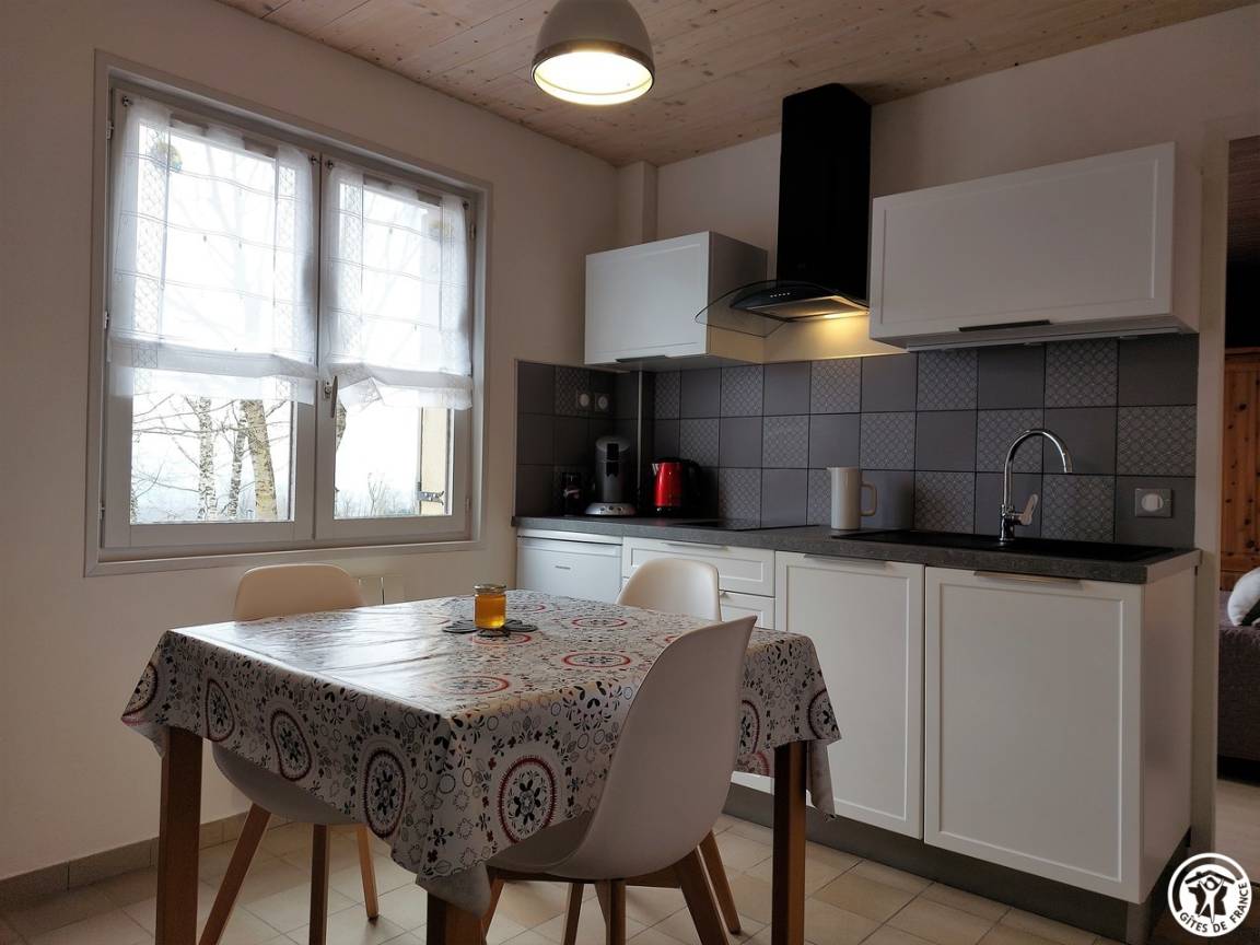 30 M² Gîte ∙ 1 Chambre ∙ 2 Personnes - Bellegarde-sur-Valserine