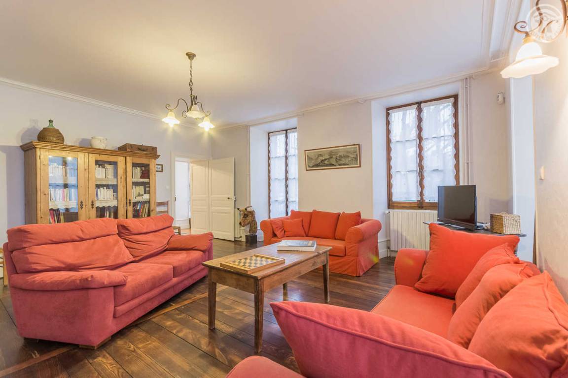 127 M² Gîte ∙ 3 Chambres ∙ 6 Personnes - Montmélian