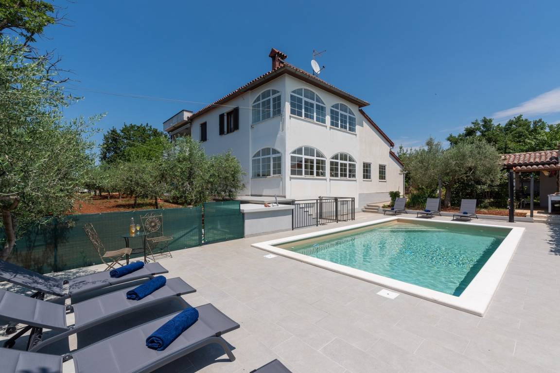 95 M² Apartment ∙ 3 Bedrooms ∙ 8 Guests - Rovinj
