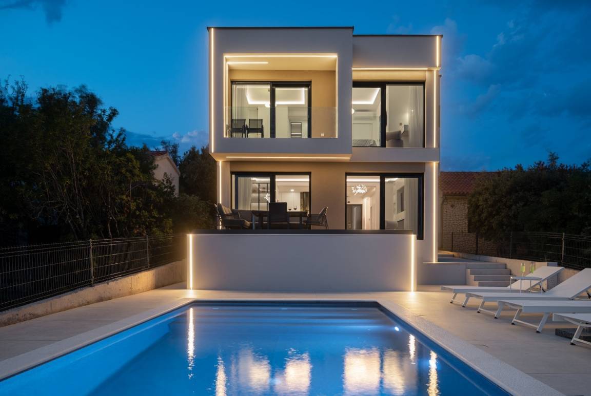 200 M² Villa ∙ 3 Slaapkamers ∙ 6 Gasten - Nin