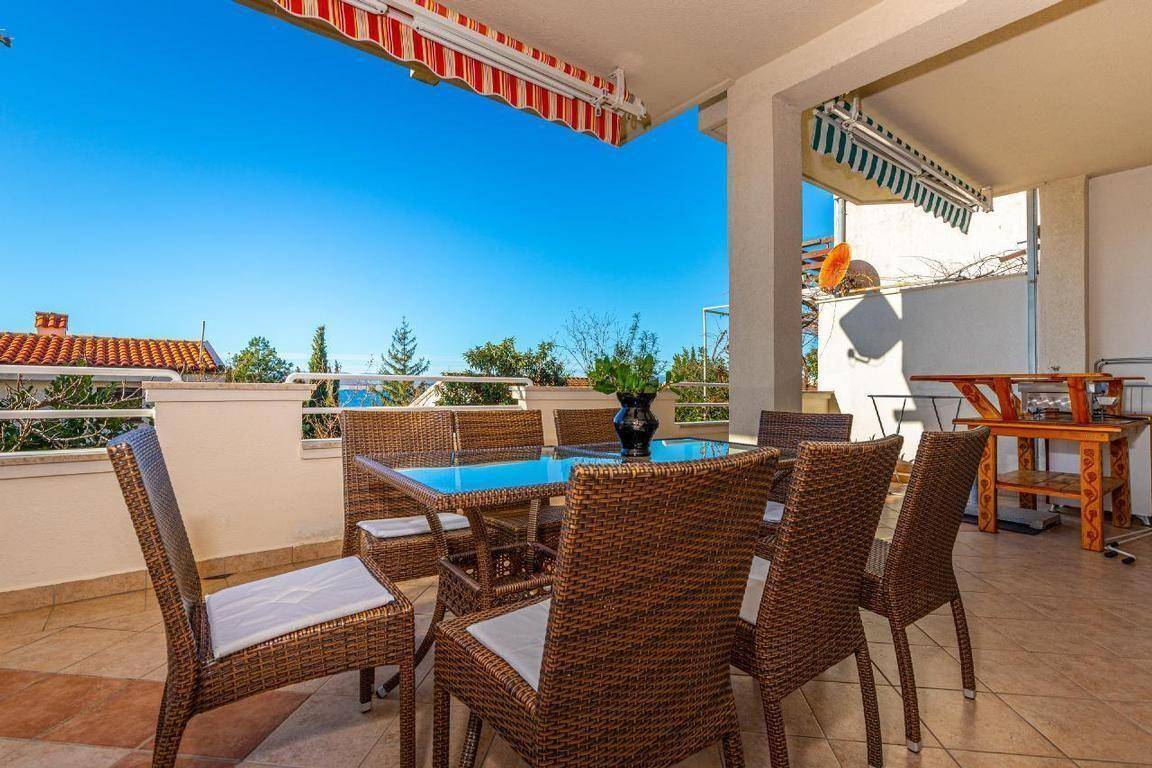 84 M² Ferienwohnung ∙ 2 Schlafzimmer ∙ 6 Gäste - Selce