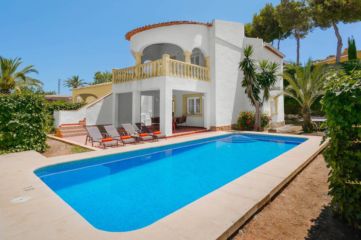 100 M² Villa ∙ 4 Habitaciones ∙ 8 Huéspedes - Jávea