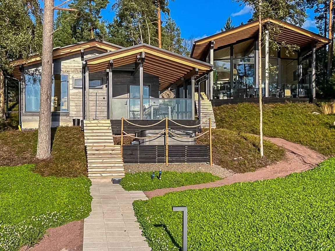 96 M² Talo ∙ 5 Makuuhuonetta ∙ 13 Vierasta - Kustavi