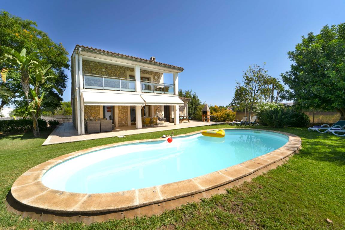 250 M² Villa ∙ 3 Habitaciones ∙ 6 Huéspedes - Alcudia