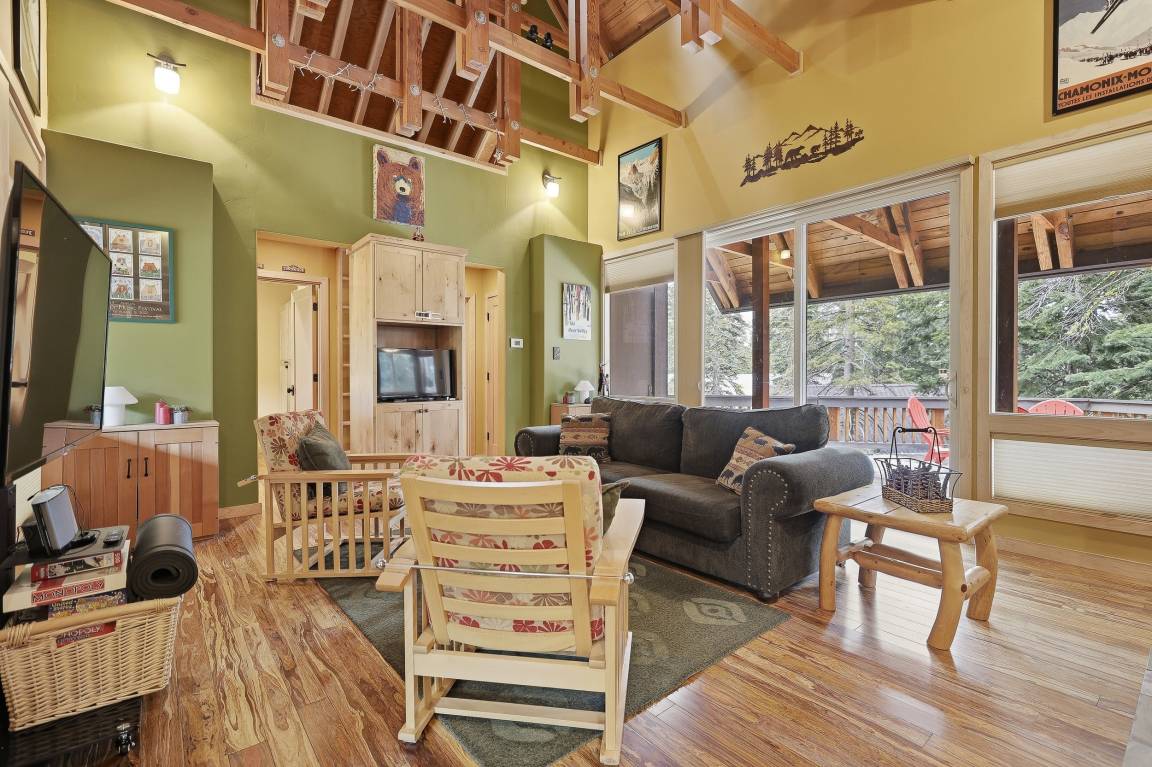 139 M² Cabin ∙ 2 Bedrooms ∙ 10 Guests - Bear Valley, CA