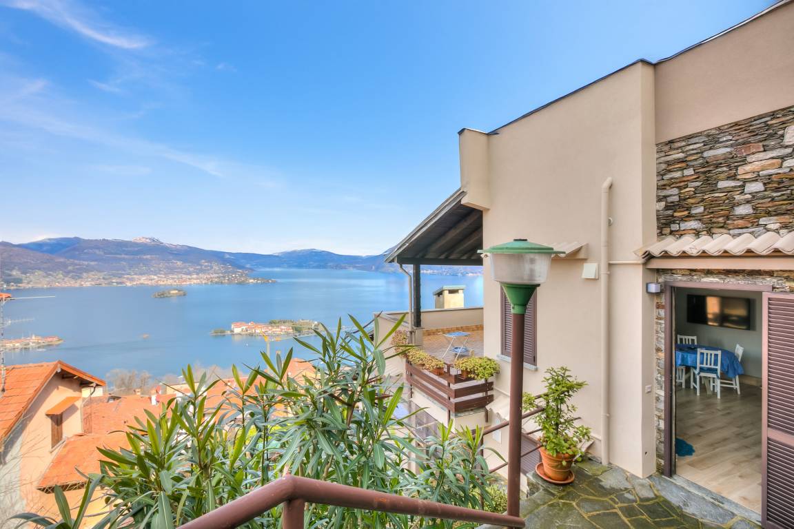 70 M² House ∙ 1 Bedroom ∙ 5 Guests - Stresa