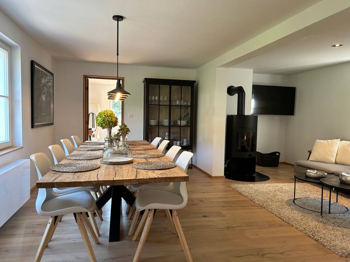 170 M² Huis ∙ 4 Slaapkamers ∙ 9 Gasten - Medebach