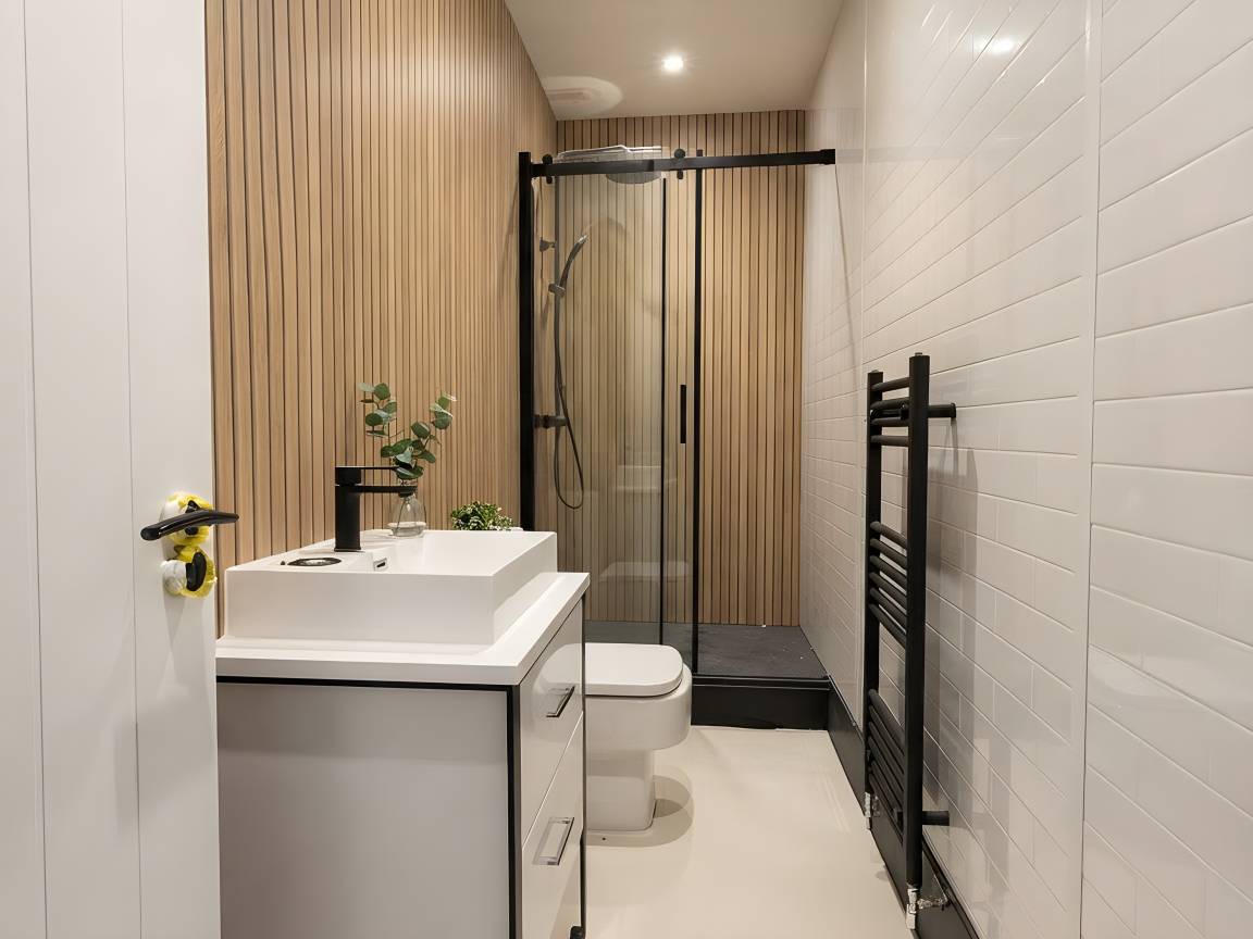 85 M² Maison De Vacances ∙ 6 Chambres ∙ 11 Personnes - Barry