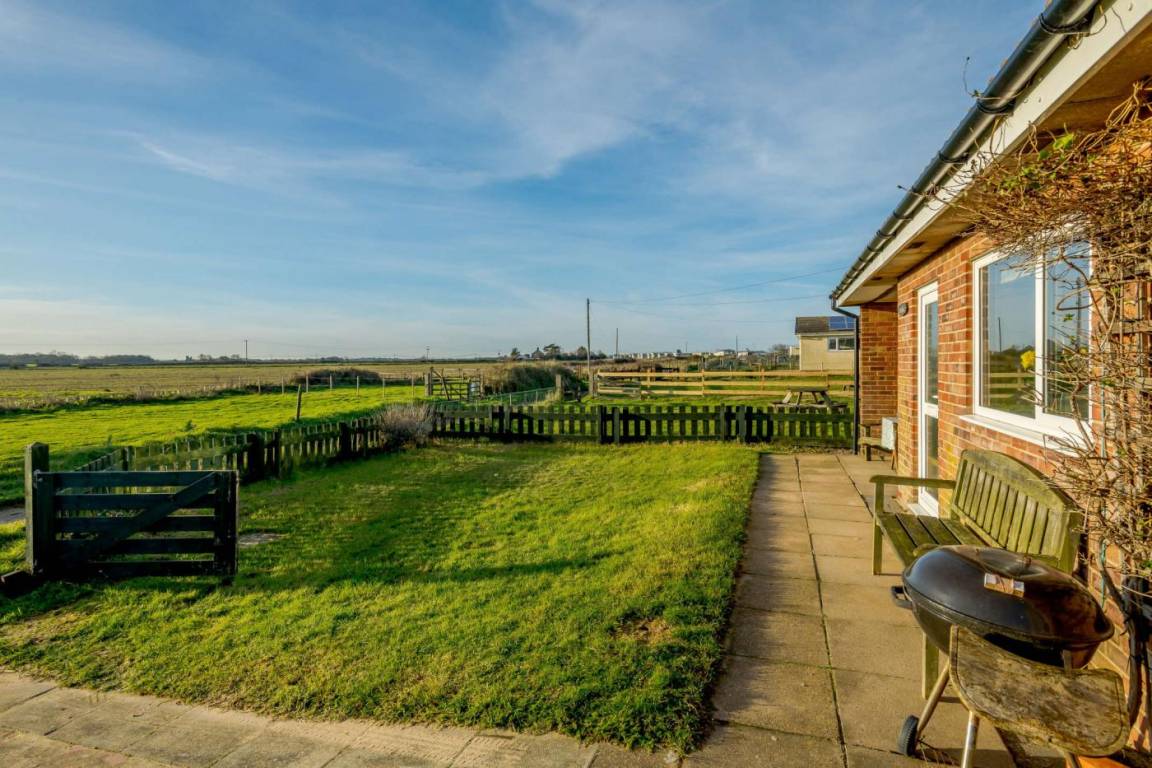 House ∙ 2 Bedrooms ∙ 4 Guests - Mundesley