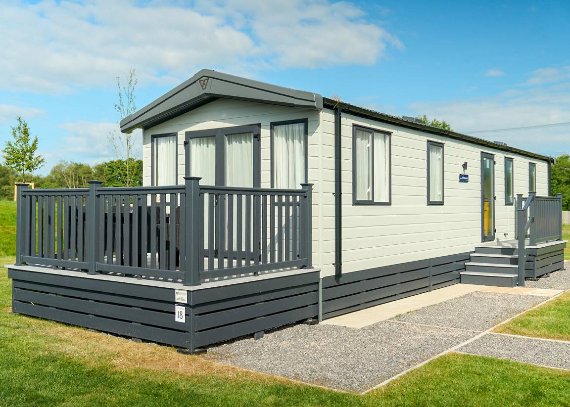 House ∙ 3 Bedrooms ∙ 8 Guests - Paultons Park Home of Peppa Pig World