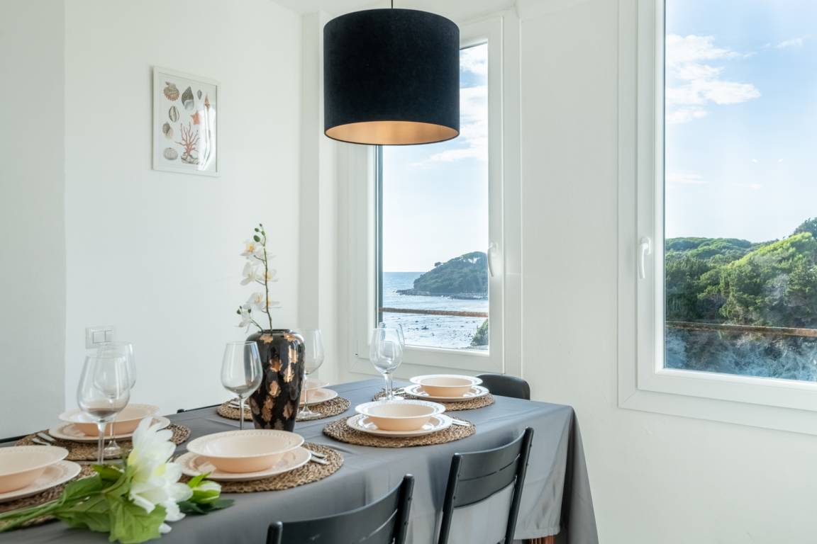 104 M² Appartamento ∙ 2 Camere Da Letto ∙ 6 Ospiti - Livorno