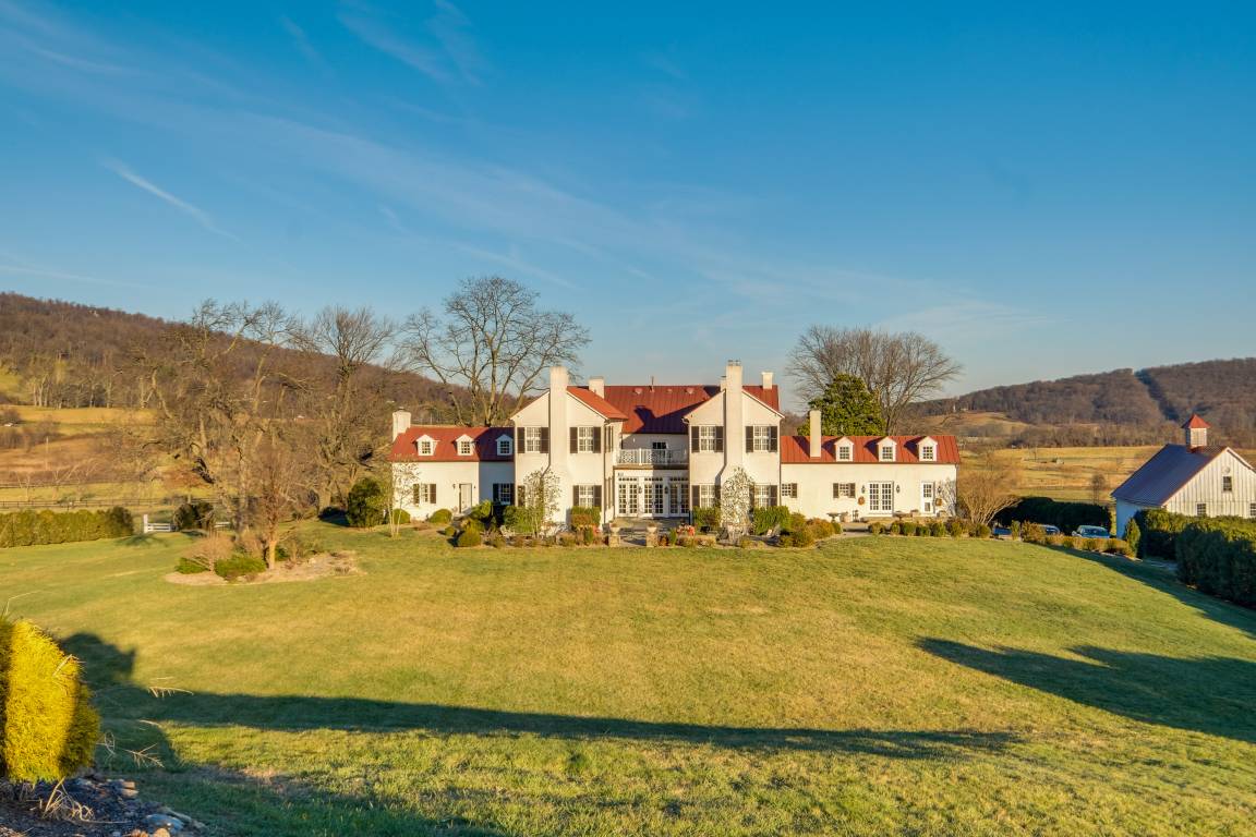 929 M² Villa ∙ 6 Bedrooms ∙ 13 Guests - Delaplane Cellars, Delaplane