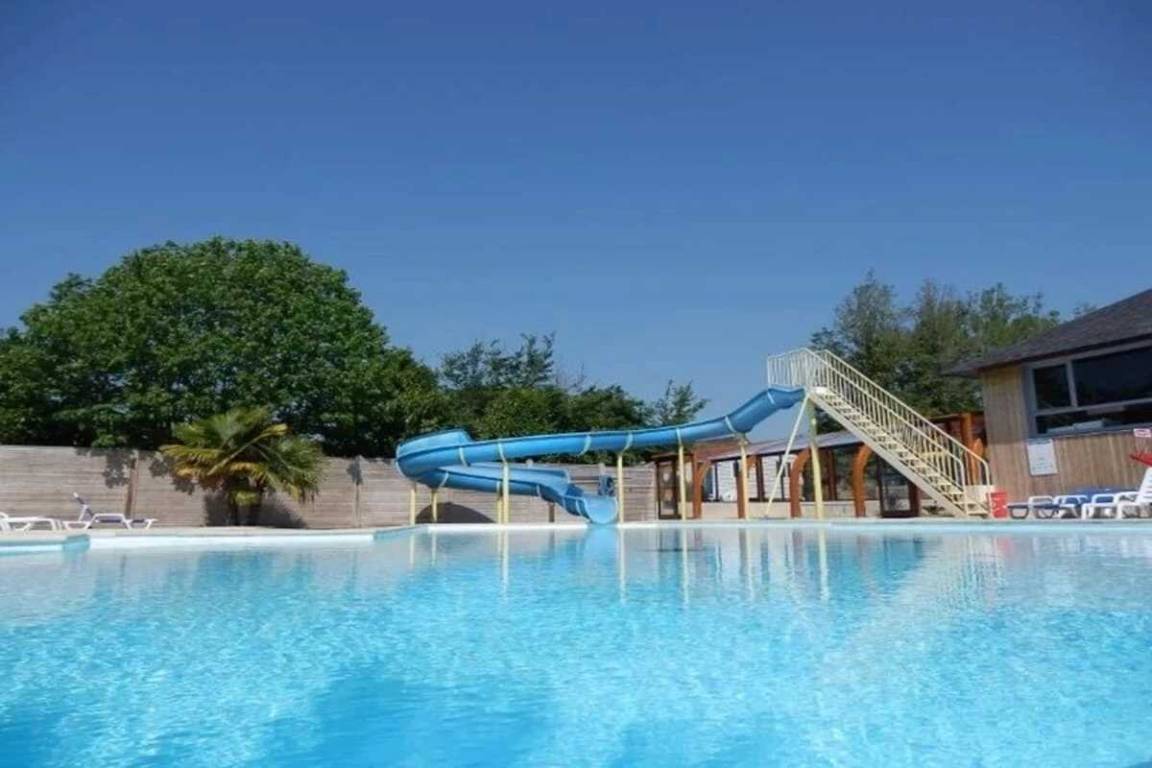 40 M² Camping ∙ 2 Chambres ∙ 4 Personnes - Concarneau