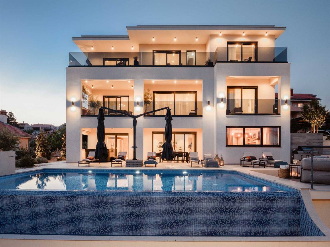 500 M² Villa ∙ 4 Bedrooms ∙ 9 Guests - Krk