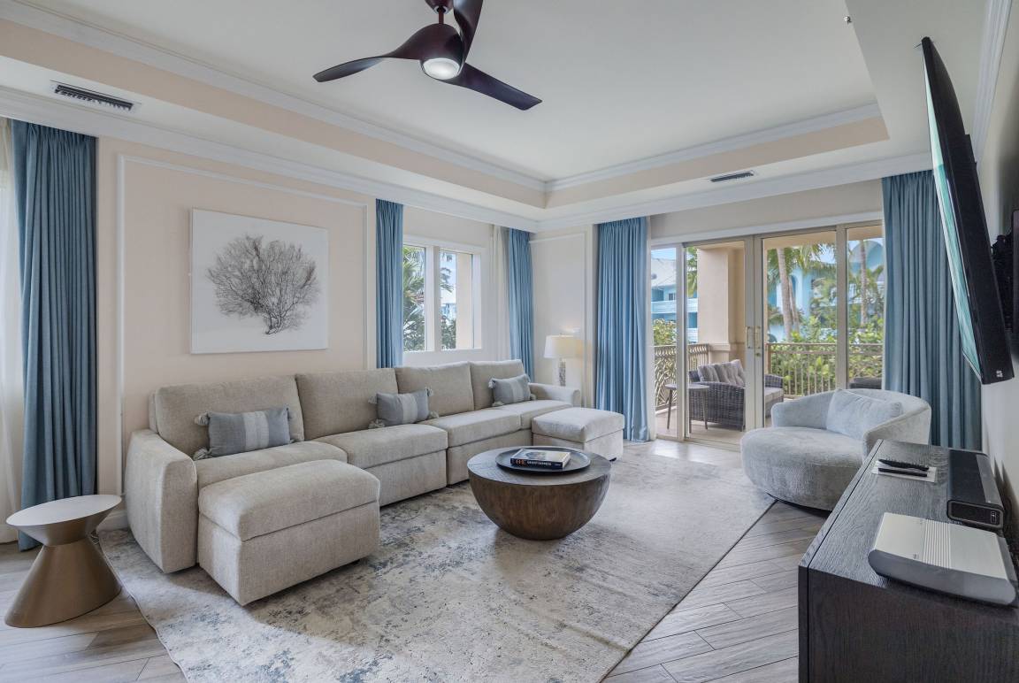 288 M² Apartment ∙ 3 Bedrooms ∙ 10 Guests - West Bay