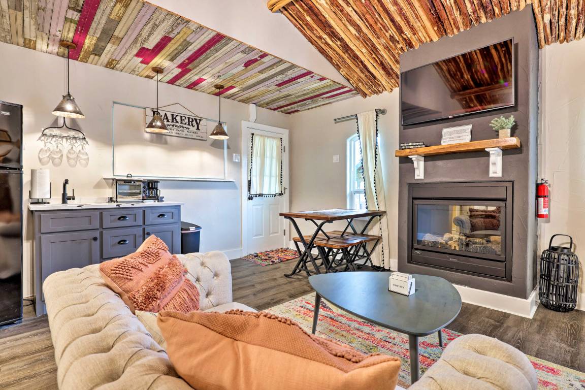 74 M² Cottage ∙ 1 Bedroom ∙ 4 Guests - Fredericksburg, TX