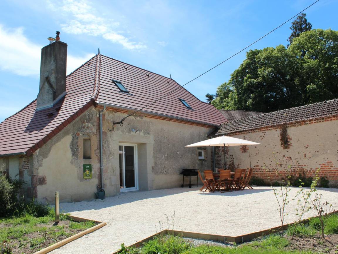 120 M² Cottage ∙ 4 Bedrooms ∙ 8 Guests - Auvergne