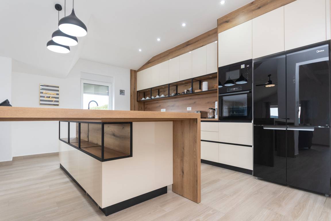 160 M² Apartament ∙ 3 Sypialnie ∙ 6 Gości - Pirovac