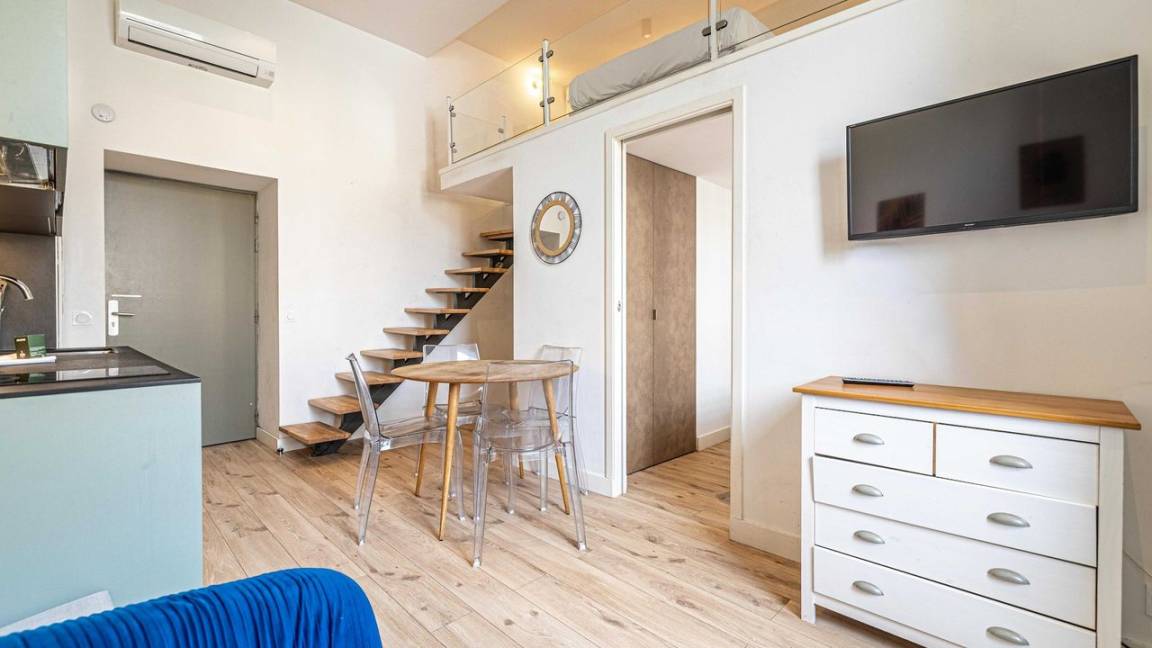 30 M² Apartment ∙ 2 Bedrooms ∙ 4 Guests - Nice