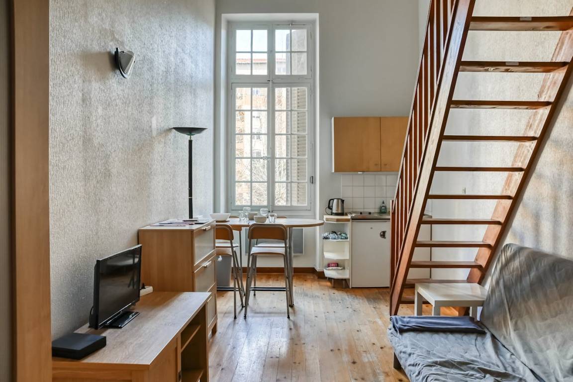 24 M² Apartamento ∙ 2 Huéspedes - Rillieux-la-Pape