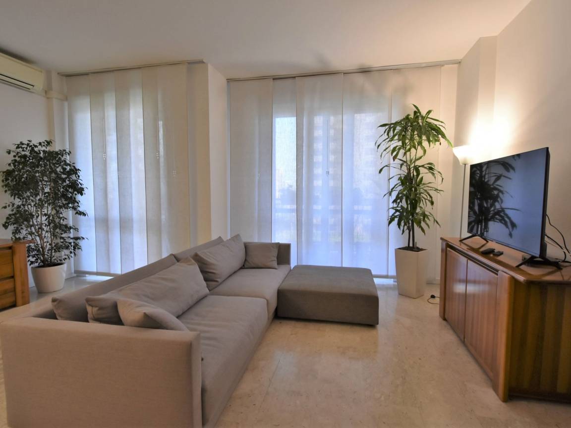 160 M² Apartment ∙ 3 Bedrooms ∙ 6 Guests - Milan
