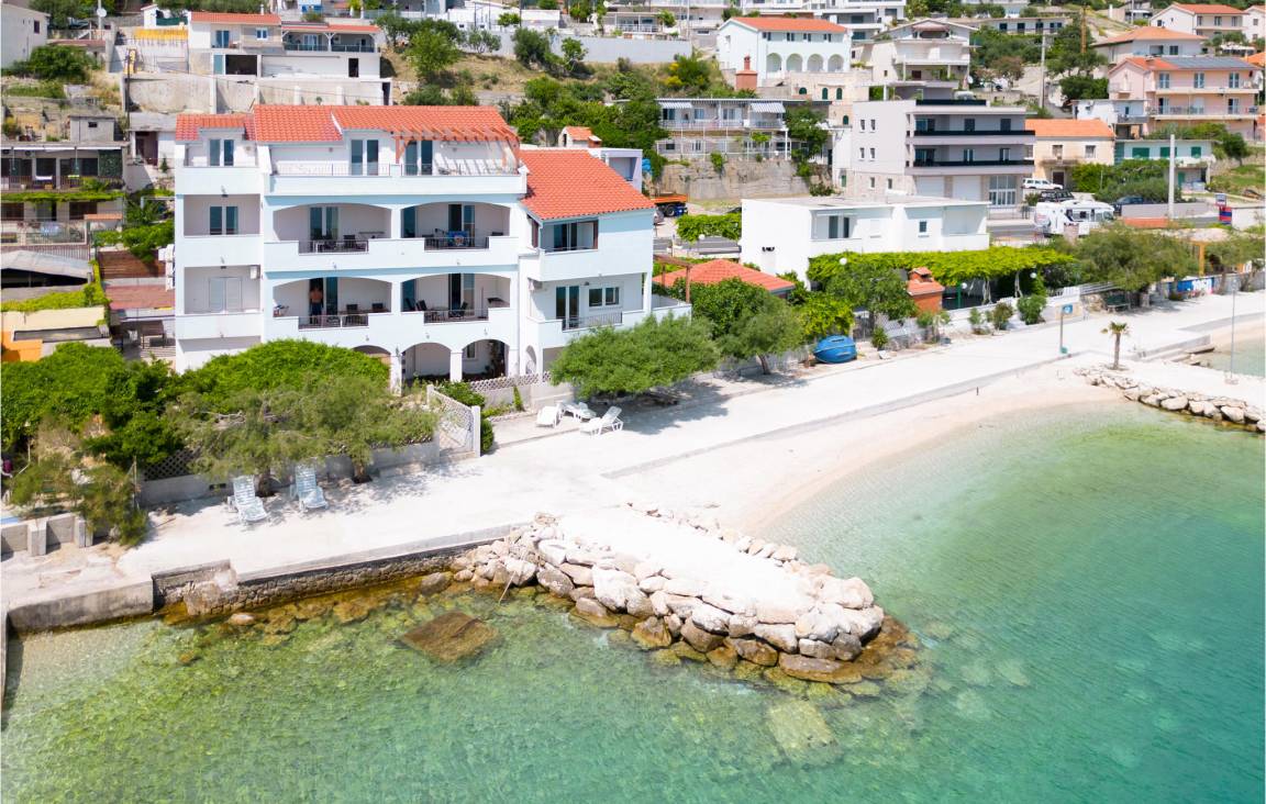 120 M² Apartment ∙ 3 Bedrooms ∙ 8 Guests - Omiš