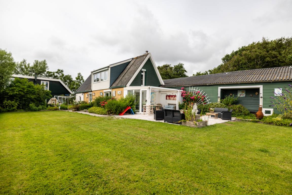 145 M² House ∙ 6 Bedrooms ∙ 12 Guests - Alkmaar