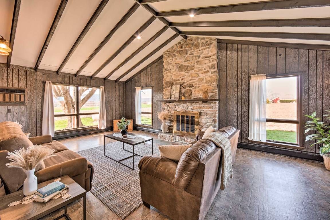 179 M² House ∙ 3 Bedrooms ∙ 6 Guests - Pillow, PA