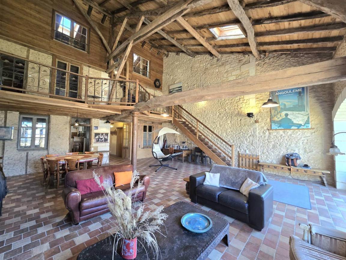184 M² Gîte ∙ 4 Chambres ∙ 8 Personnes - Brantôme en Périgord