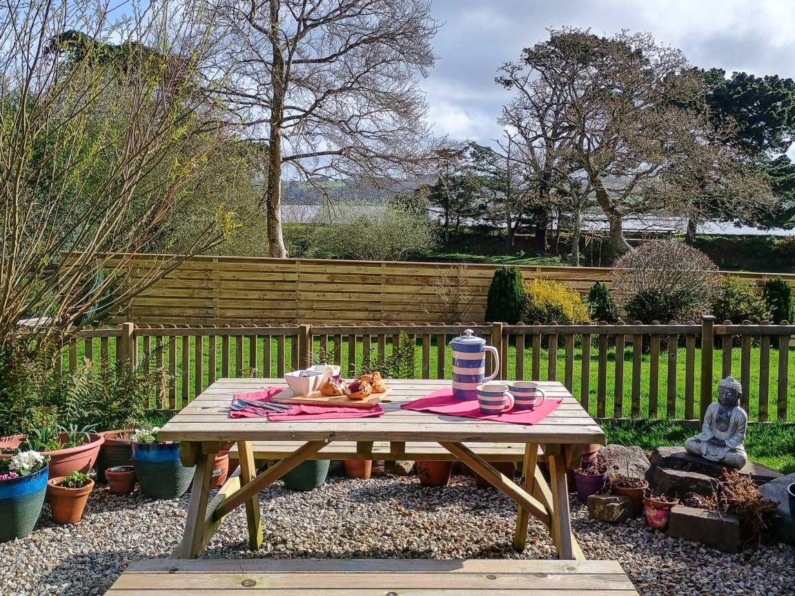 Cottage ∙ 3 Bedrooms ∙ 4 Guests - Appledore