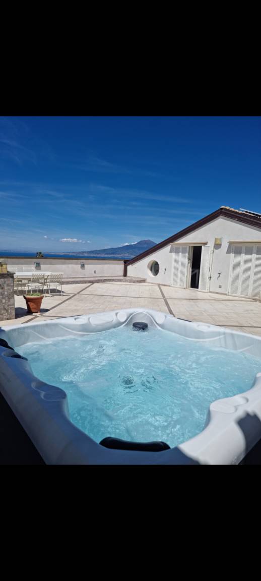 350 M² Apartment ∙ 3 Bedrooms ∙ 10 Guests - Vico Equense