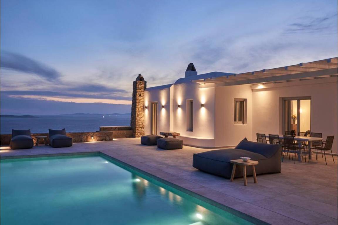 200 M² Villa ∙ 2 Bedrooms ∙ 6 Guests - Mykonos