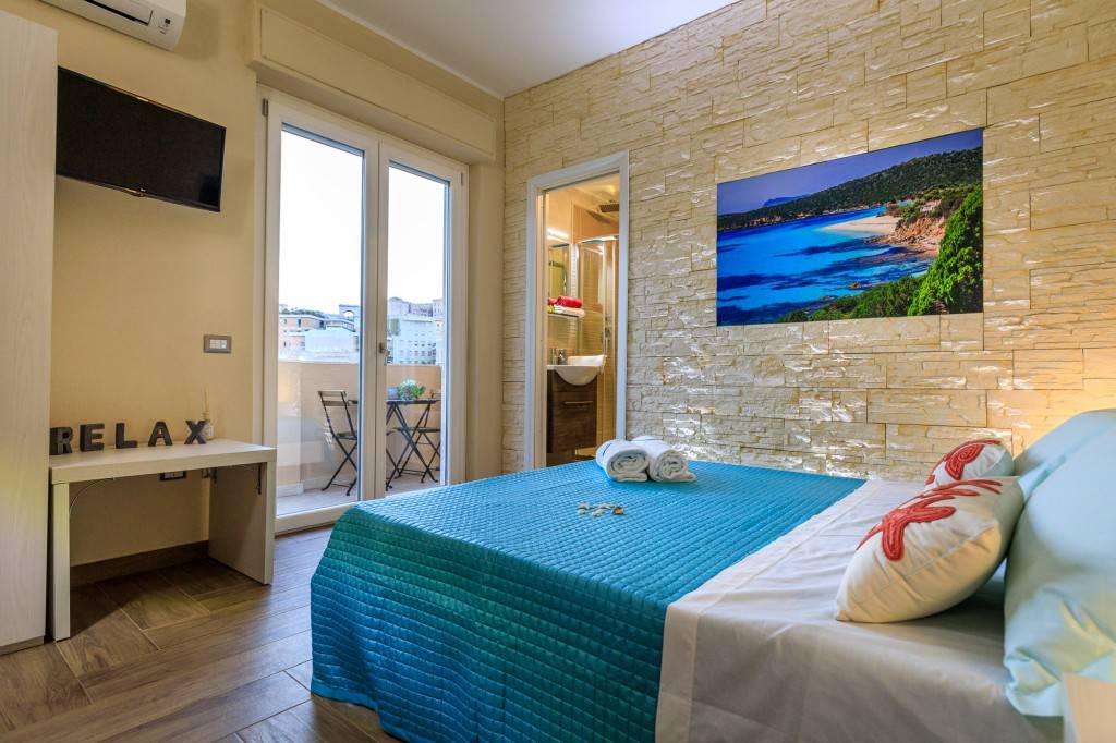 80 M² Appartamento Vacanza ∙ 2 Camere Da Letto ∙ 5 Ospiti - Cagliari