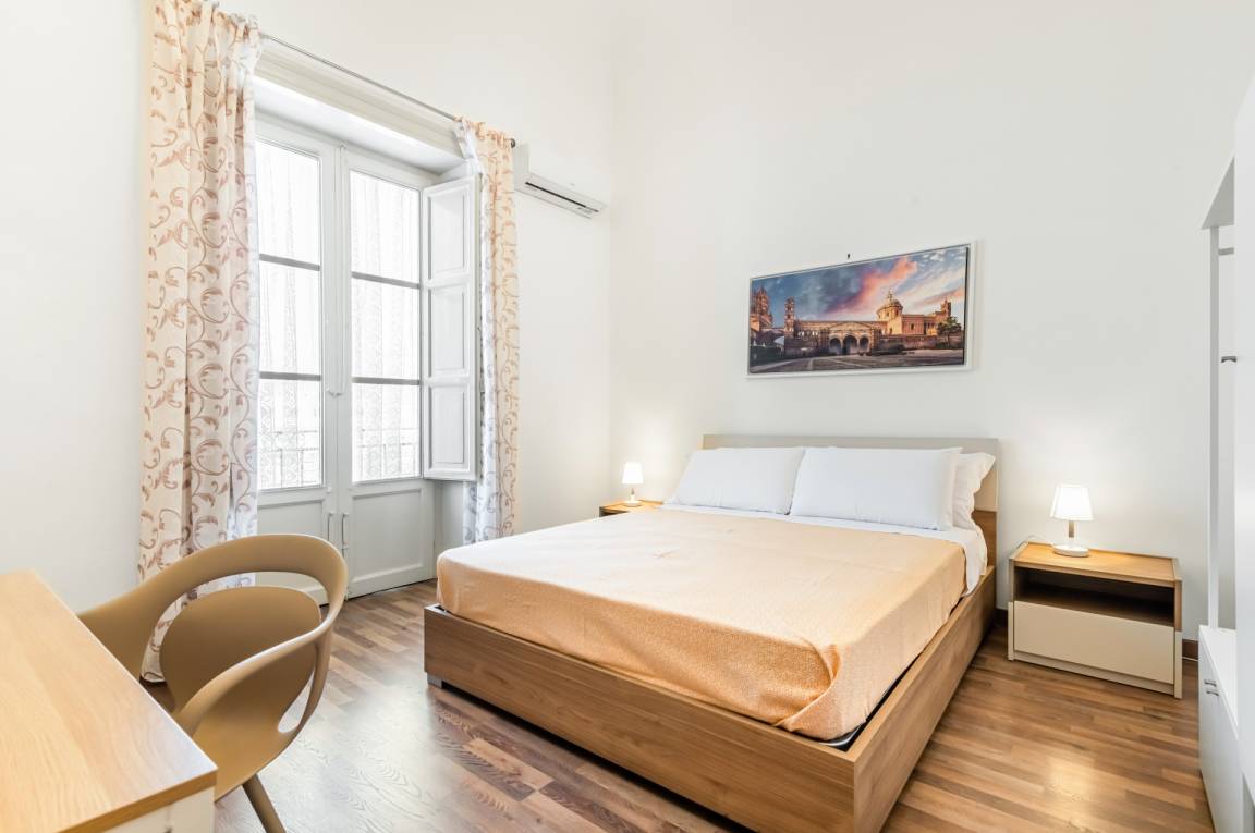 107 M² Ferienwohnung ∙ 4 Schlafzimmer ∙ 8 Gäste - Palermo