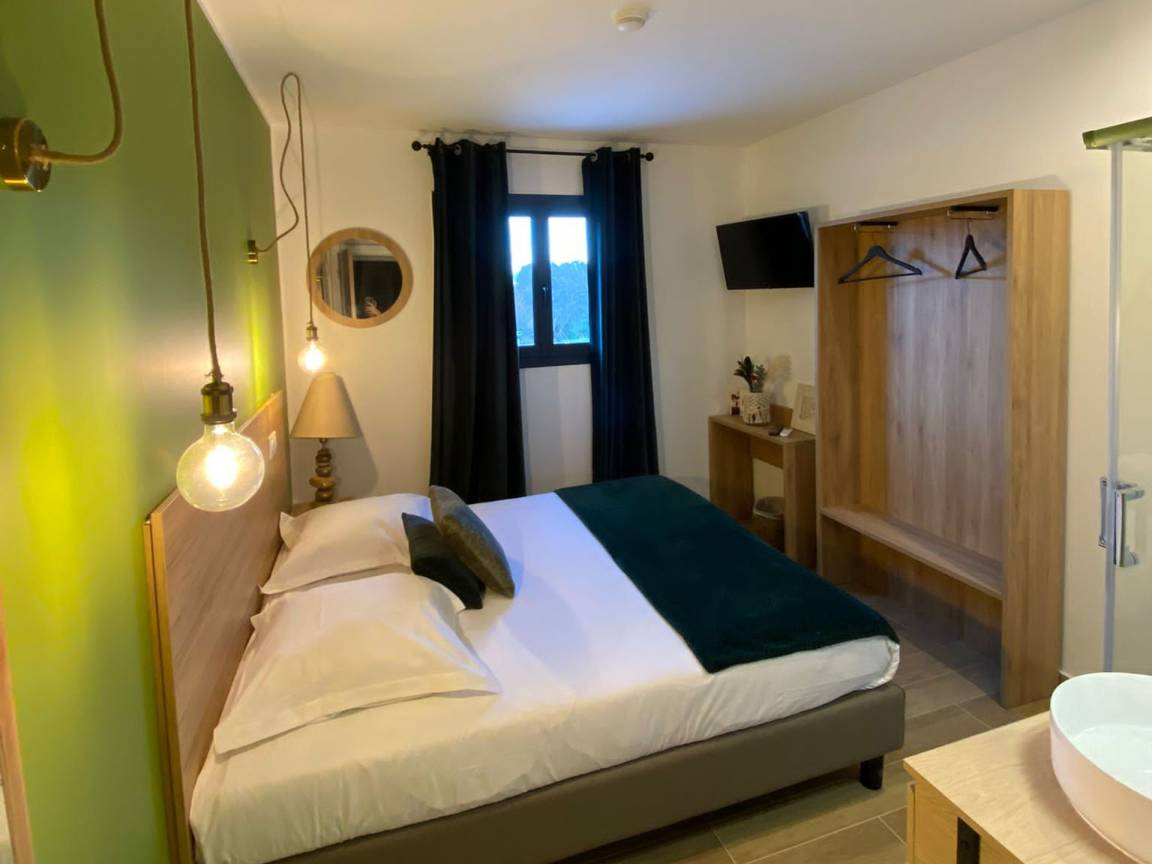 Habitación Para Huéspedes ∙ 1 Habitación ∙ 2 Huéspedes - Corsica