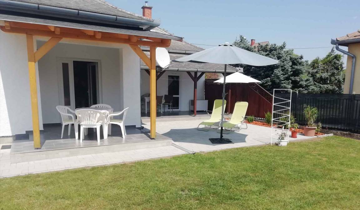 80 M² Ferienhaus ∙ 1 Schlafzimmer ∙ 3 Gäste - Vonyarcvashegy