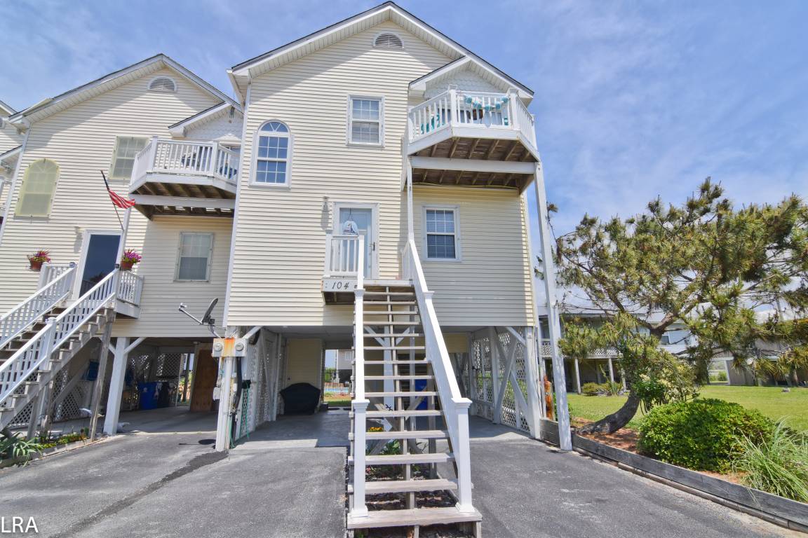129 M² House ∙ 3 Bedrooms ∙ 6 Guests - North Topsail Beach, NC