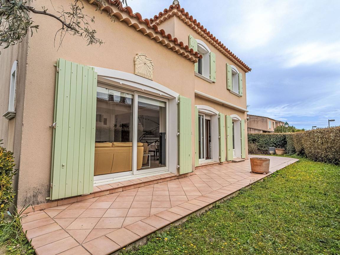 115 M² Maison De Vacances ∙ 3 Chambres ∙ 7 Personnes - Six-Fours-les-Plages