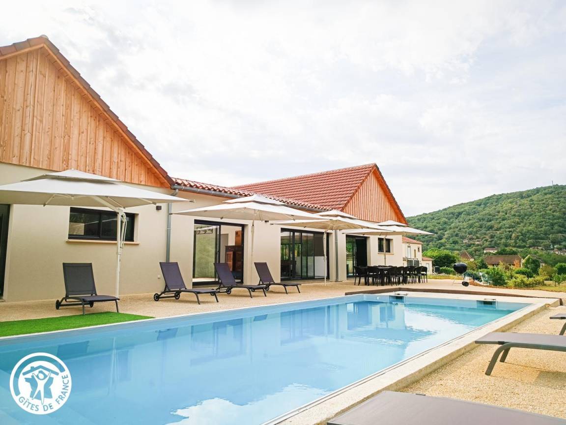 254 M² Gîte ∙ 8 Chambres ∙ 15 Personnes - Saint-Cirq-Lapopie