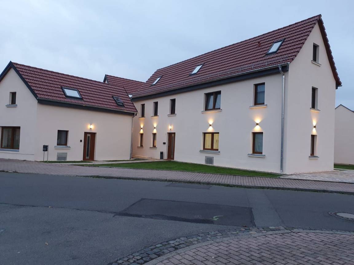 65 M² Apartamento ∙ 2 Habitaciones ∙ 5 Huéspedes - Leipzig