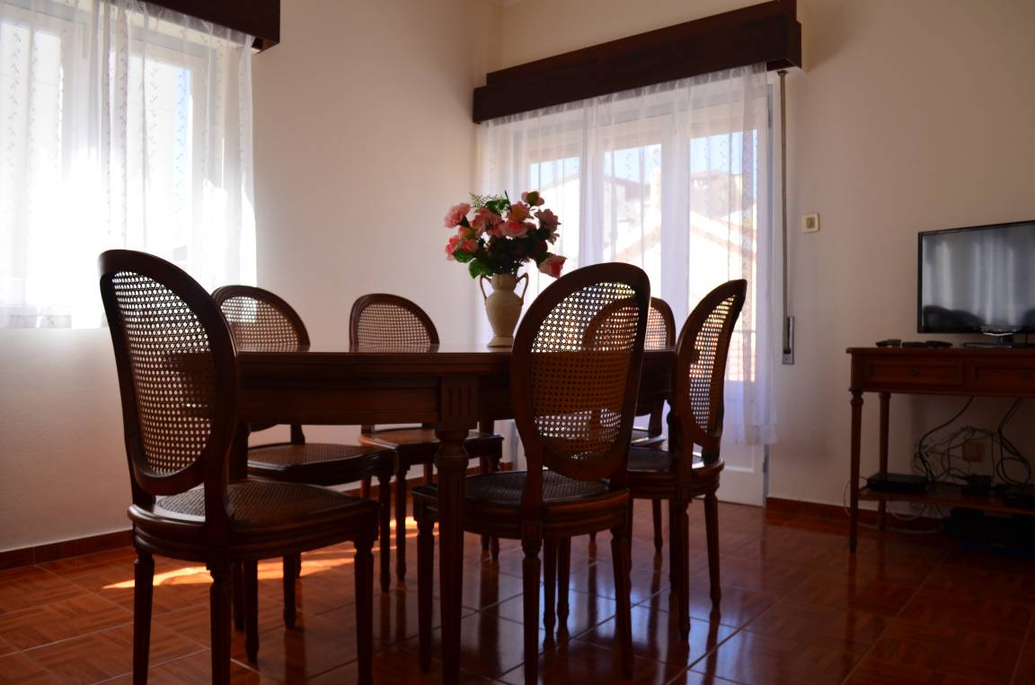 50 M² Apartment ∙ 3 Bedrooms ∙ 6 Guests - Leiria