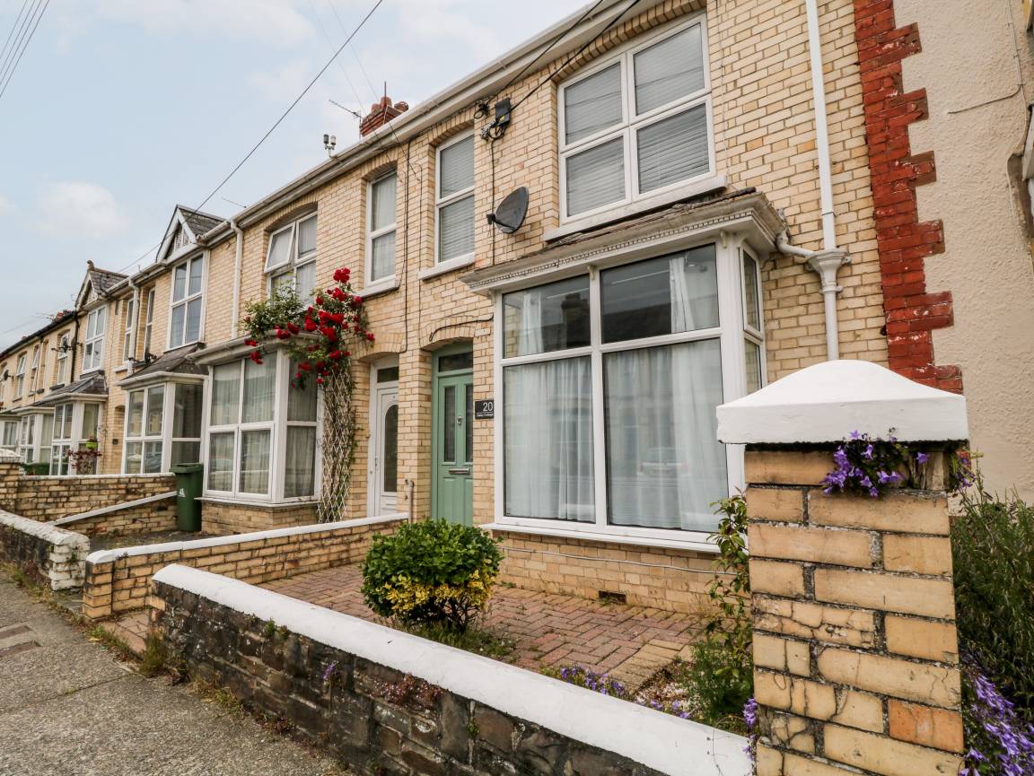 Cottage ∙ 3 Bedrooms ∙ 6 Guests - Westward Ho!
