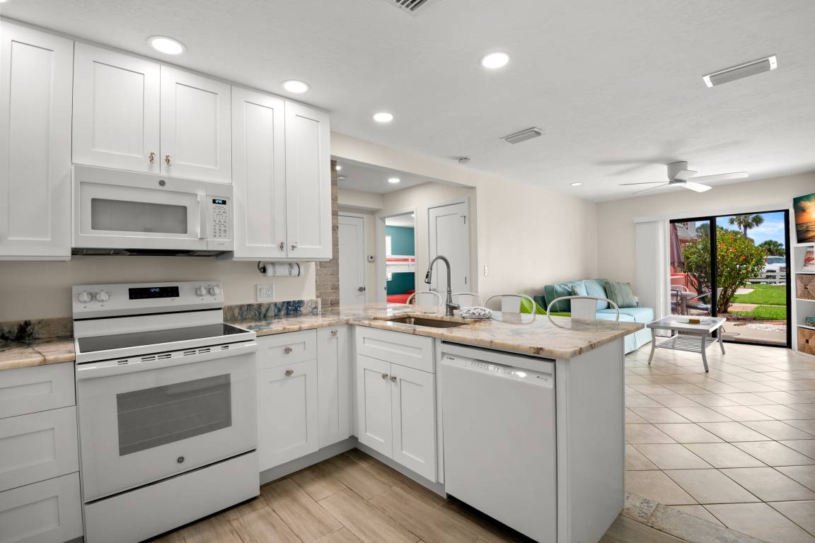 73 M² House ∙ 2 Bedrooms ∙ 6 Guests - St. Pete Beach, FL