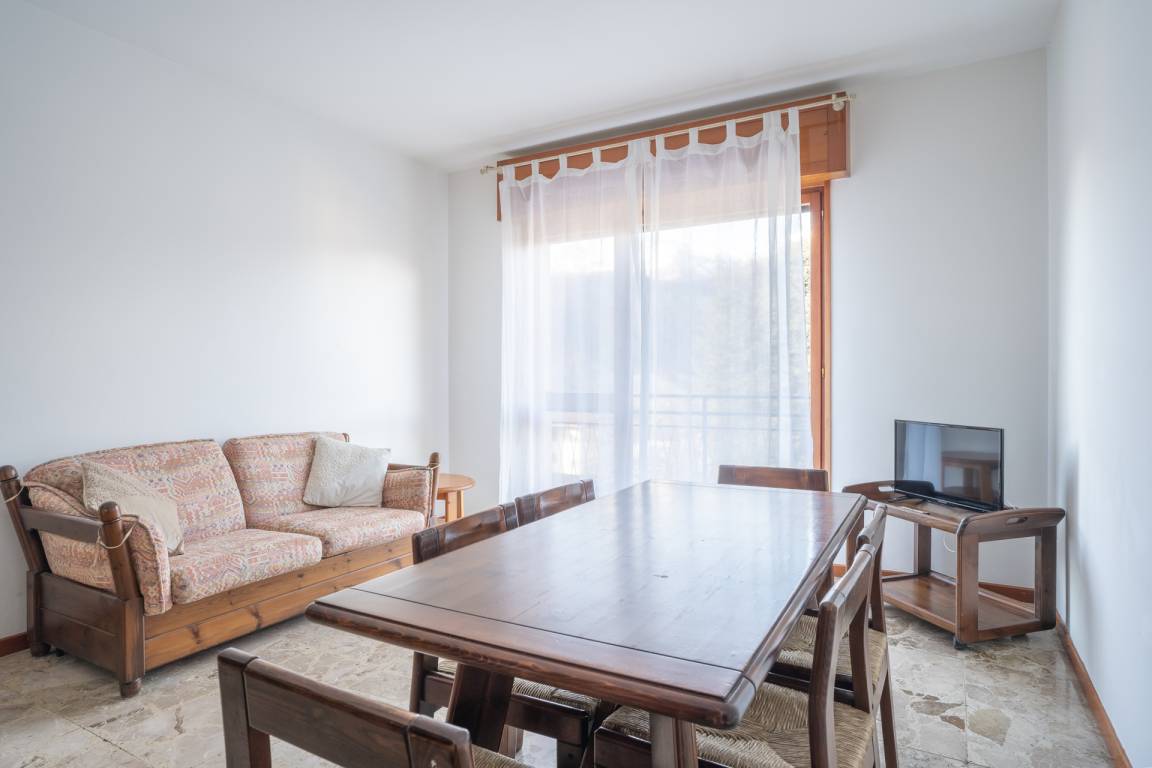 80 M² Apartamento ∙ 2 Habitaciones ∙ 6 Huéspedes - Barzio