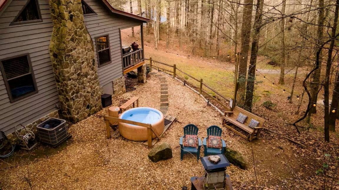 House ∙ 1 Bedroom ∙ 5 Guests - Suches, GA