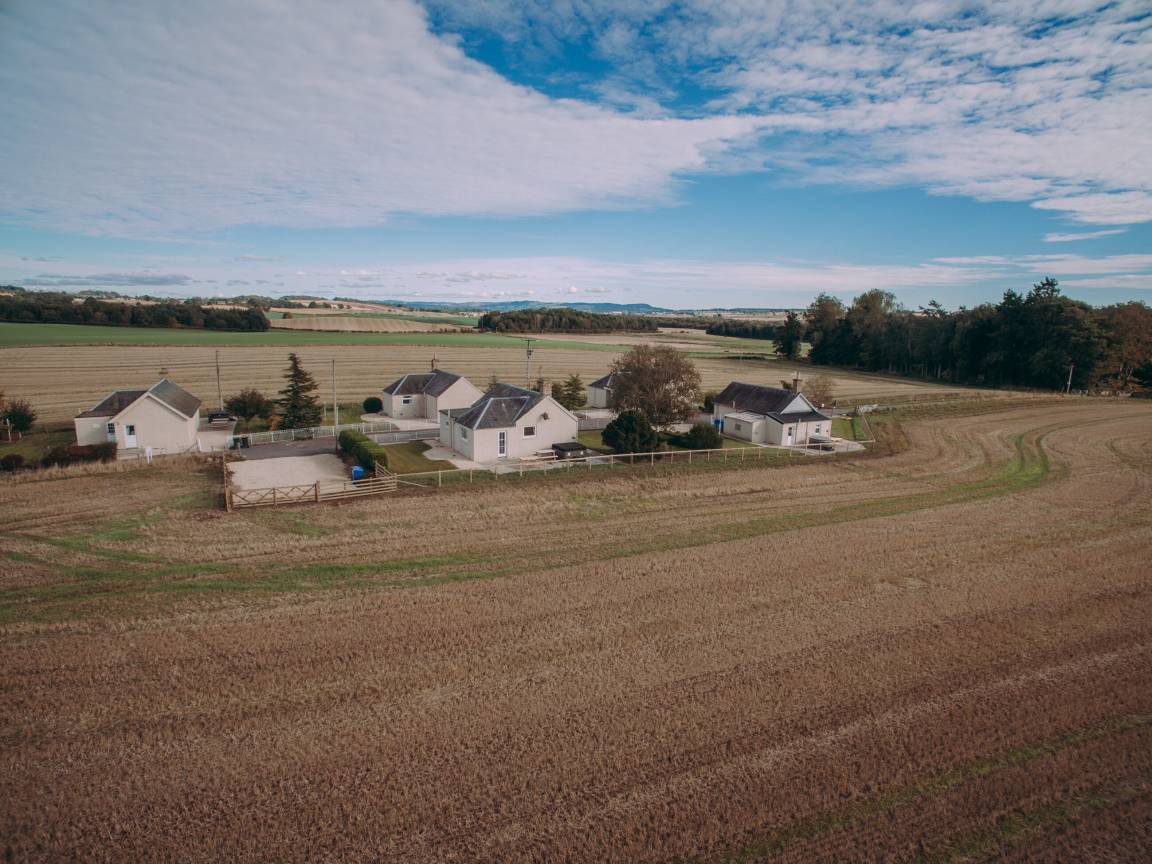 Cottage ∙ 2 Bedrooms ∙ 8 Guests - Perth