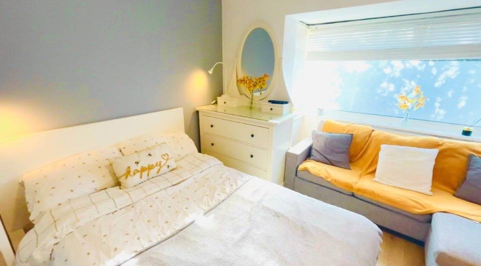 85 M² Studio Flat ∙ 1 Bedroom ∙ 2 Guests - Hertfordshire